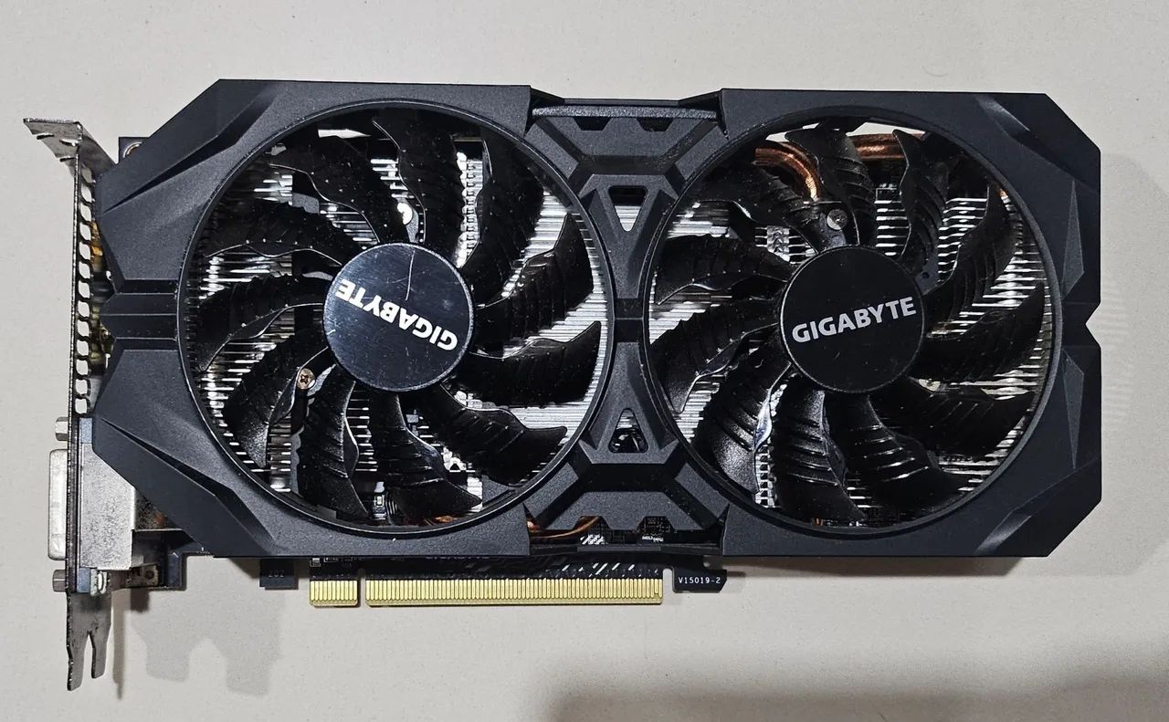 Placa de Vídeo Radeon R9 380 Gaming Windforce 2x 4GB 256bit - Placas de ...