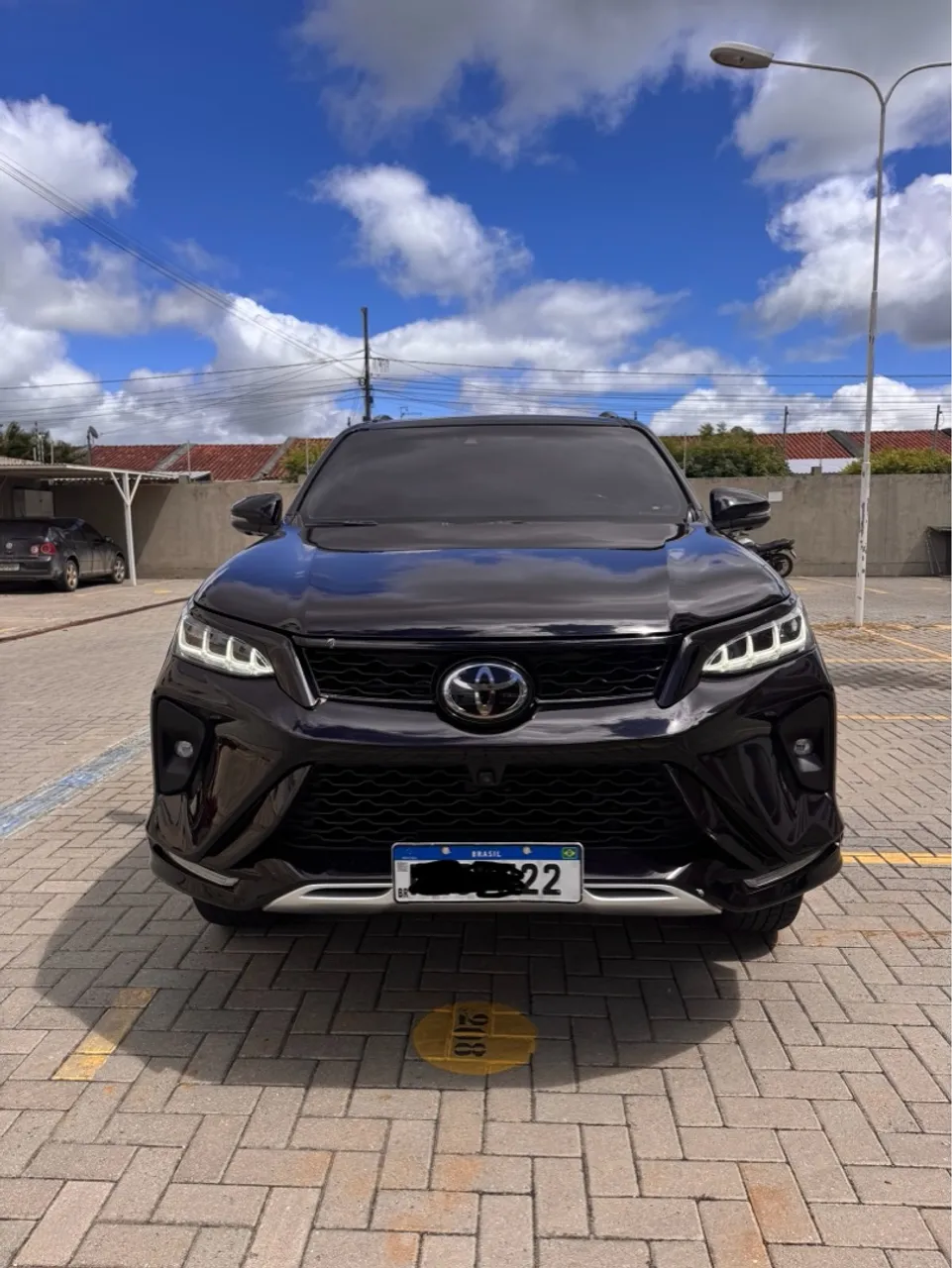 Toyota Hilux SW4 DIAMOND 2.8 TB 4X4 DIE. AUT. Usados e Novos