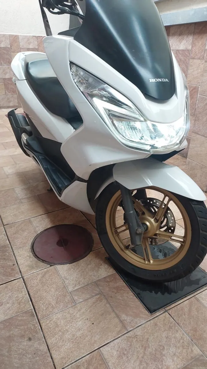 Motos HONDA PCX 2016 no Brasil
