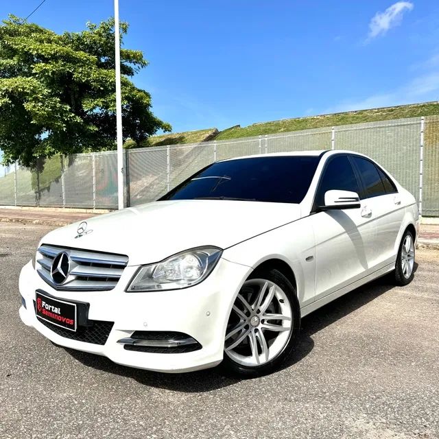 MERCEDES-BENZ C-180 2012 Usados e Novos