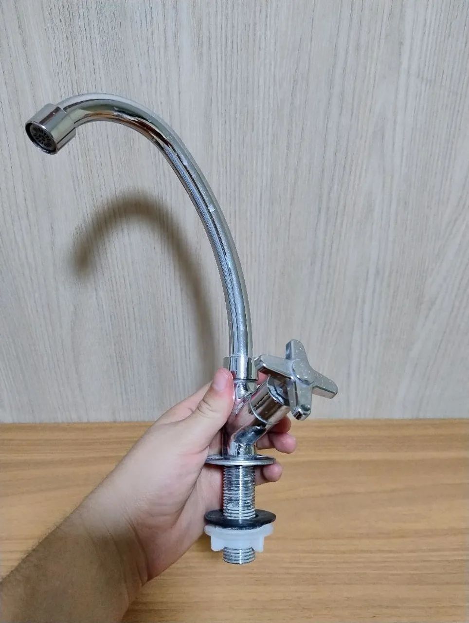 Doa-se tanque de lavar roupa e torneira seminovos - Cubas e Pias ...