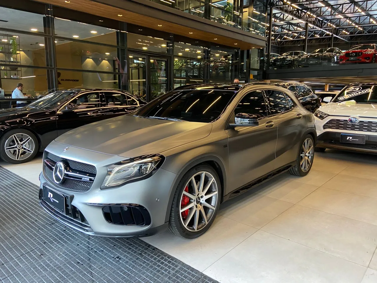 MERCEDES-BENZ GLA 45 AMG 4MATIC 2.0 TURBO AUT. Usados e Novos
