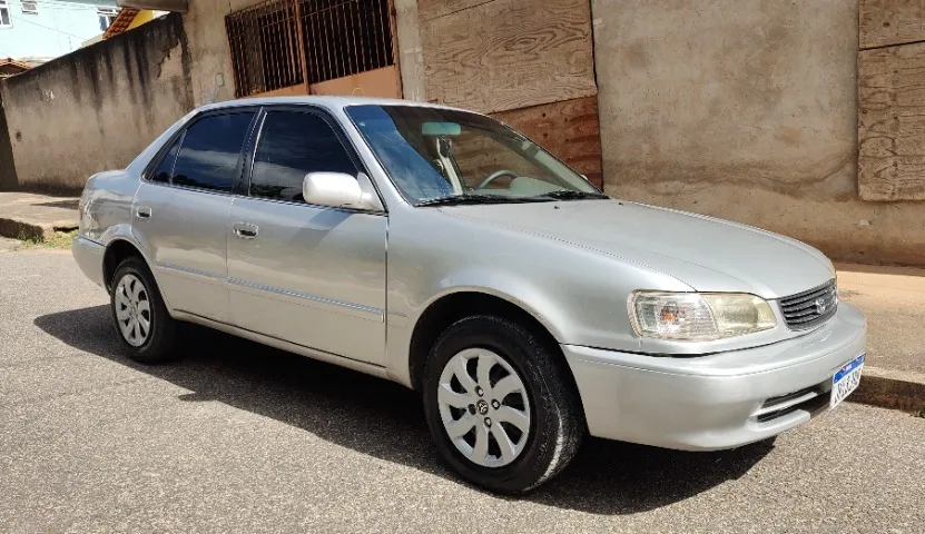 TOYOTA COROLLA 2000 Usados e Novos
