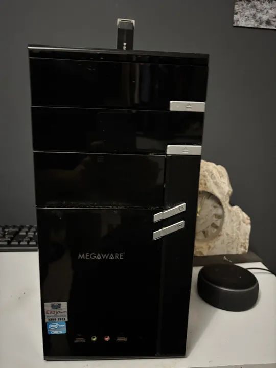 Computador Completo Megaware - Ótimo estado! - Computadores e Desktops ...