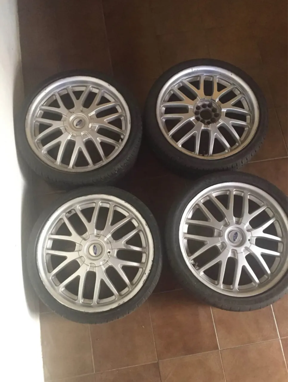 "rodas kyalami" - Peças para carros, vans e utilitários no Brasil