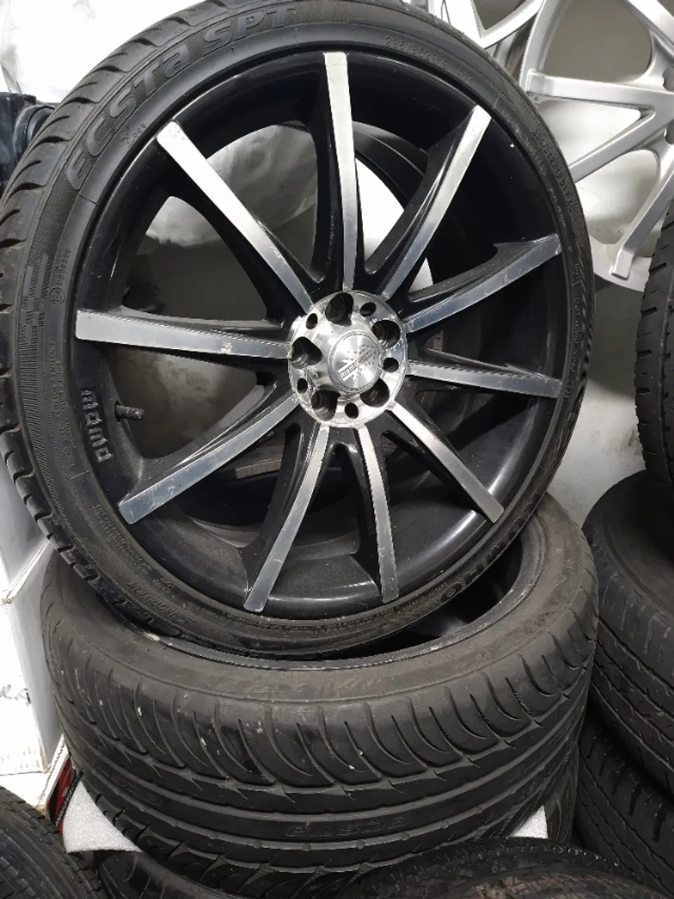"rodas momo" - Peças para carros, vans e utilitários no Brasil