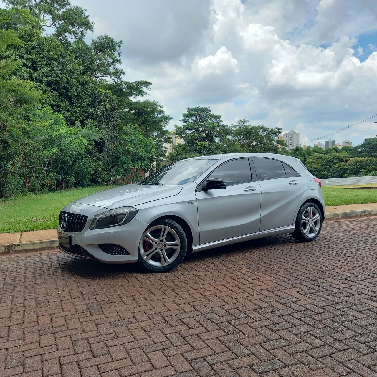 MERCEDES-BENZ A-200 Usados e Novos