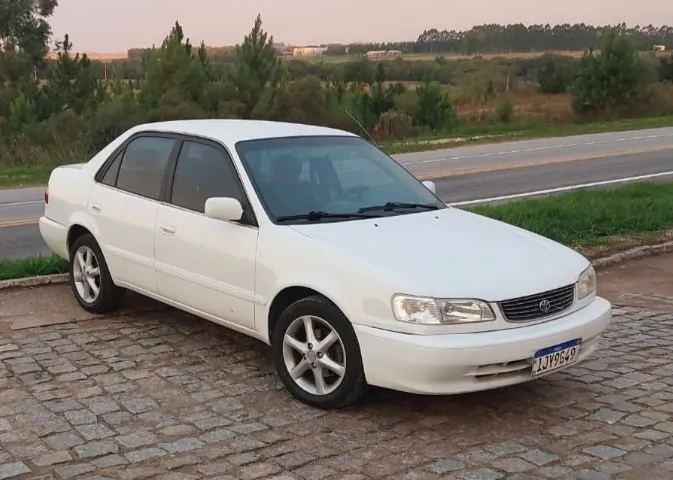 "toyota corolla 2001" - Carros Usados e Novos à venda