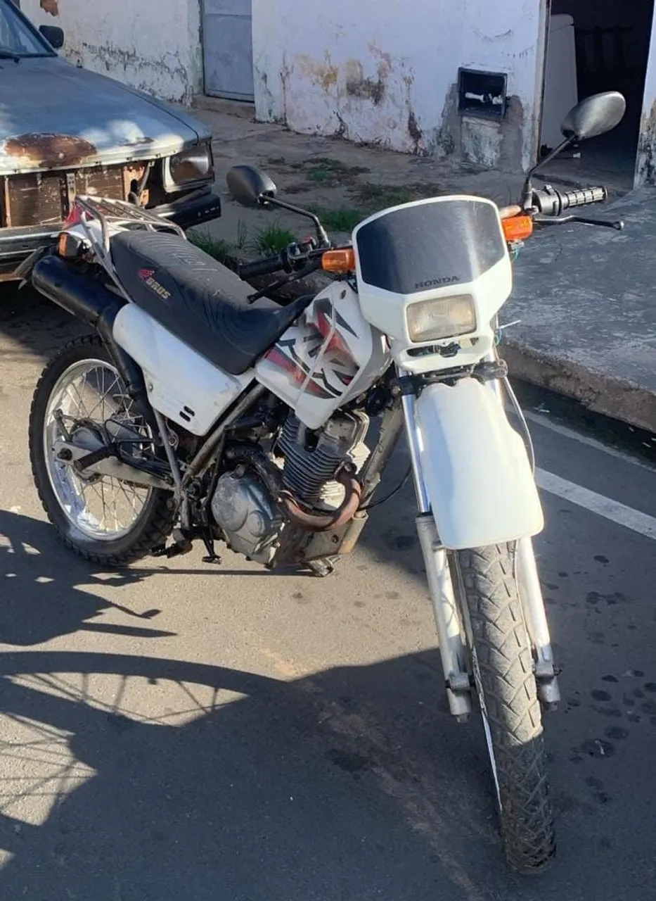 Motos HONDA XLR no Brasil