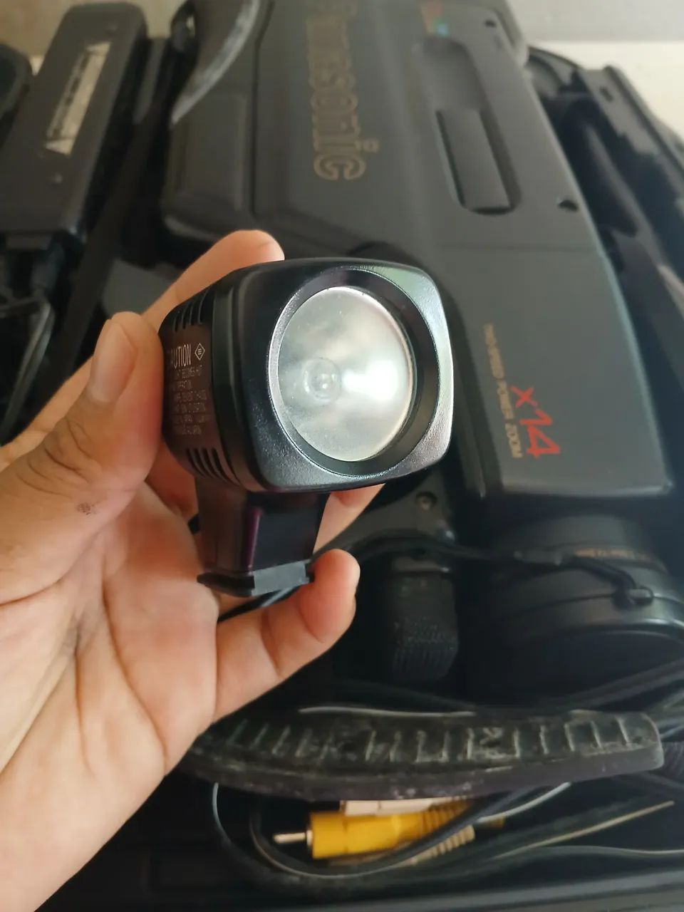 ? Filmadora Panasonic Vintage - Color Viewfinder - Zoom x14 - Câmeras e ...