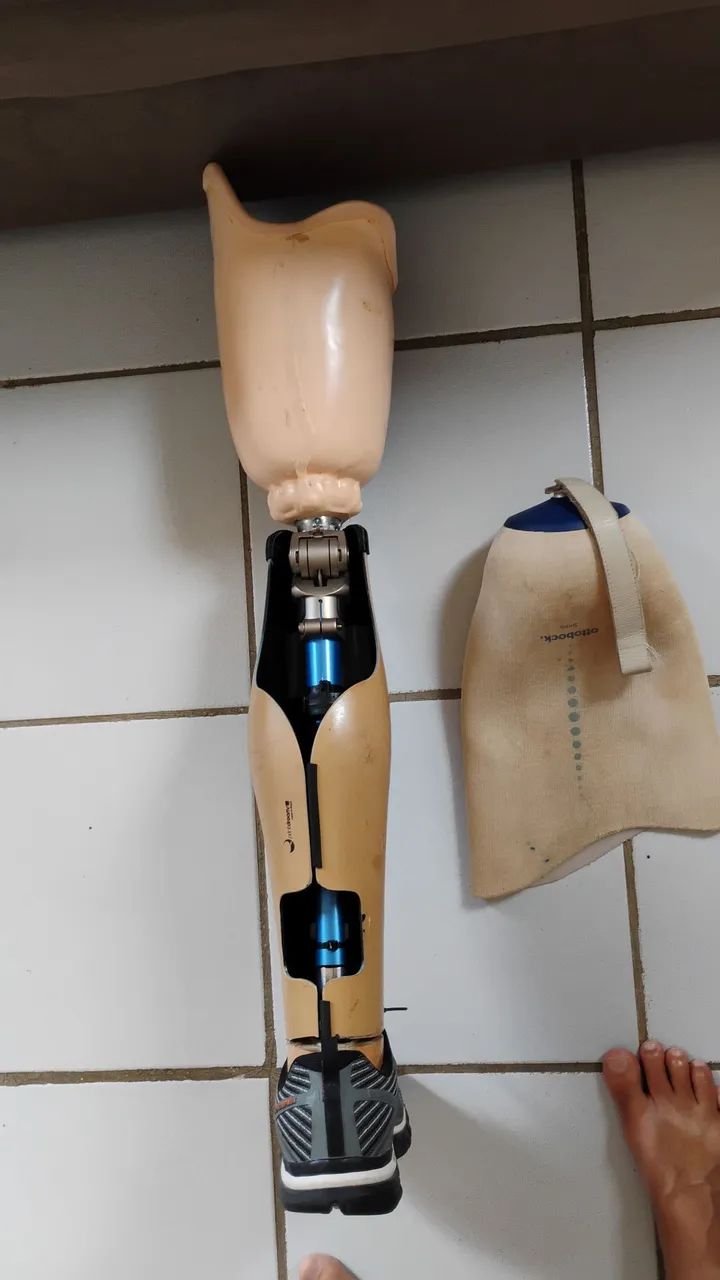 Prótese da perna esquerda nova joelho articulado completa ajustável ...