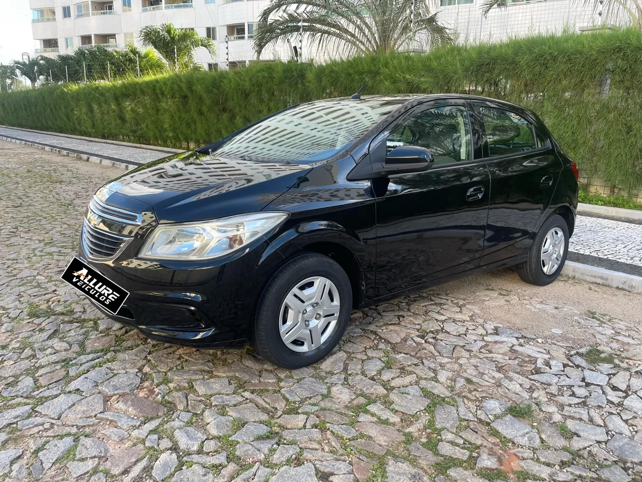 CHEVROLET ONIX 2016 Usados e Novos