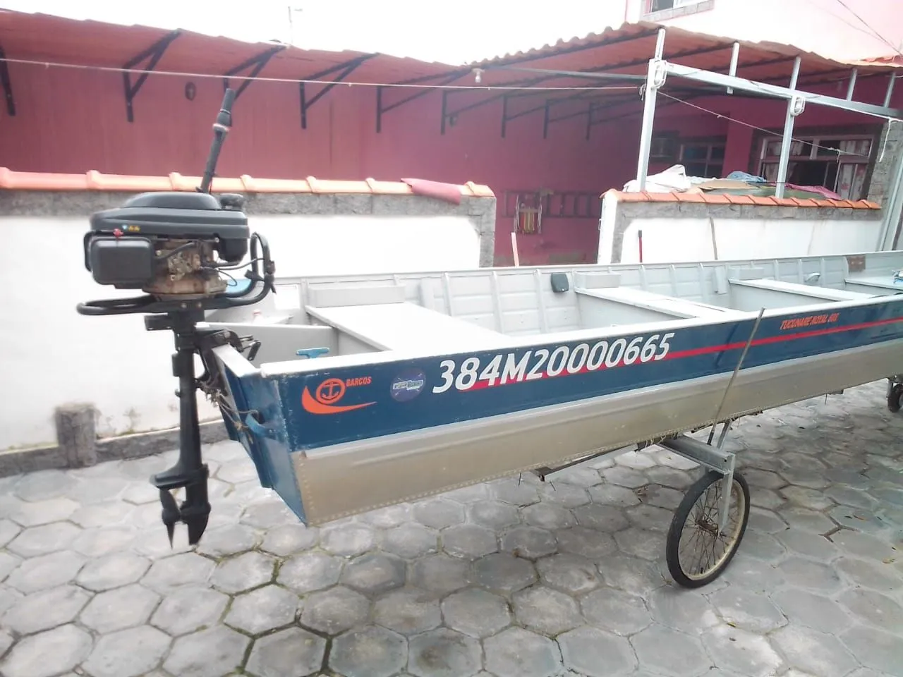 "barco com motor de centro" - Barcos e aeronaves no Brasil