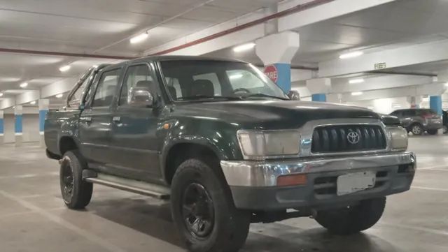 TOYOTA HILUX 2003 Usados e Novos