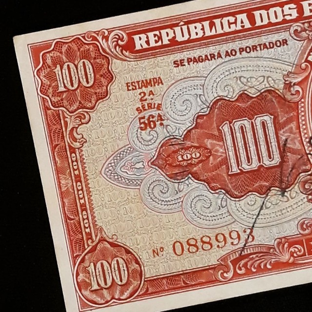"nota de 100 antiga" no Brasil