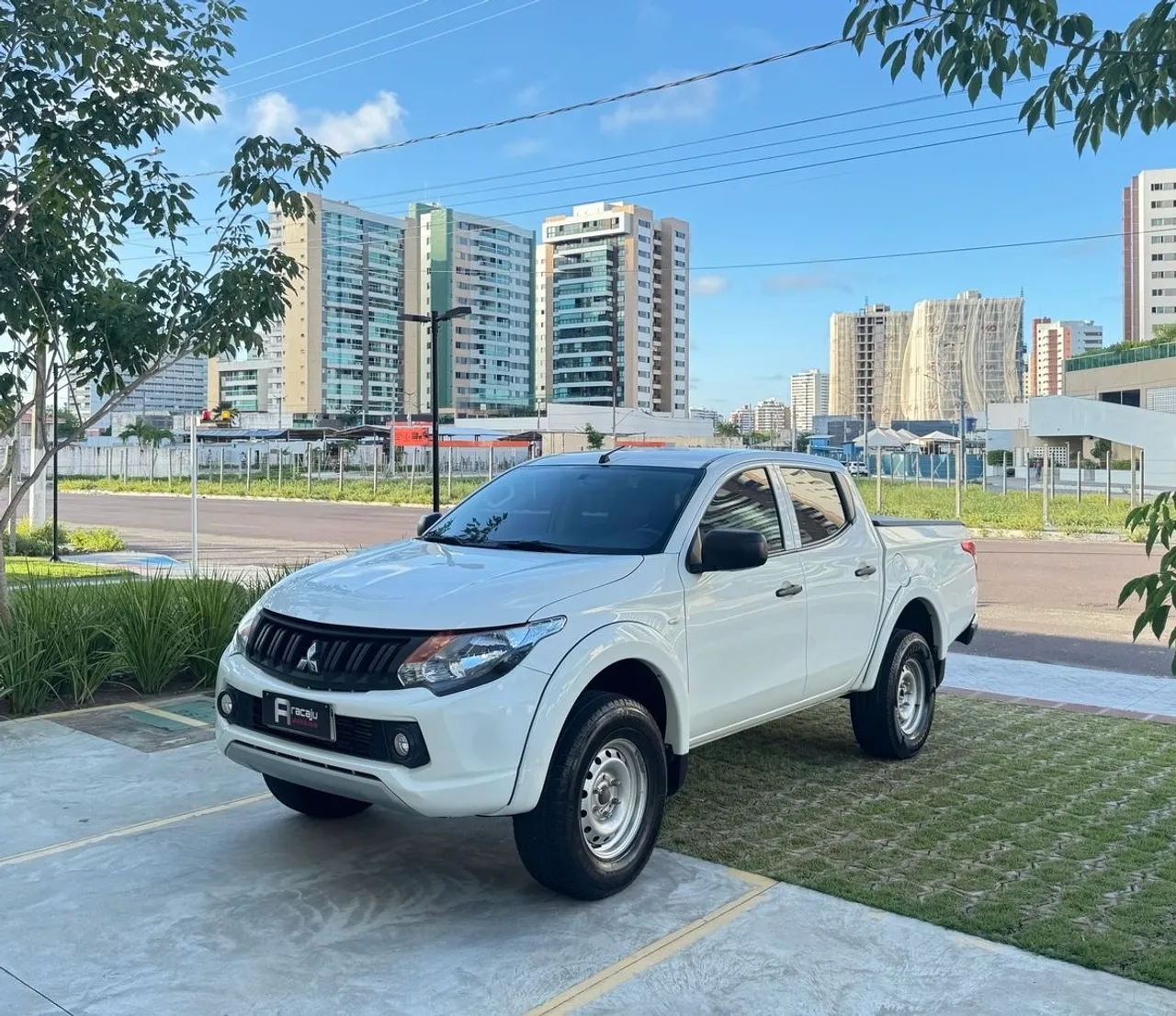 MITSUBISHI L200 TRITON SPORT GL 2.4 DIESEL Usados e Novos