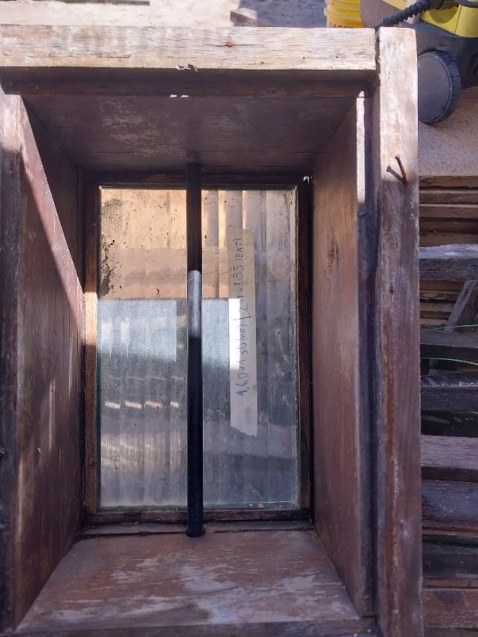 Janela de Massaranduba 2,20x1,35 - Portas e Janelas - Vilas do ...