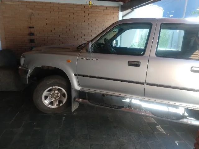 TOYOTA HILUX 2002 Usados e Novos