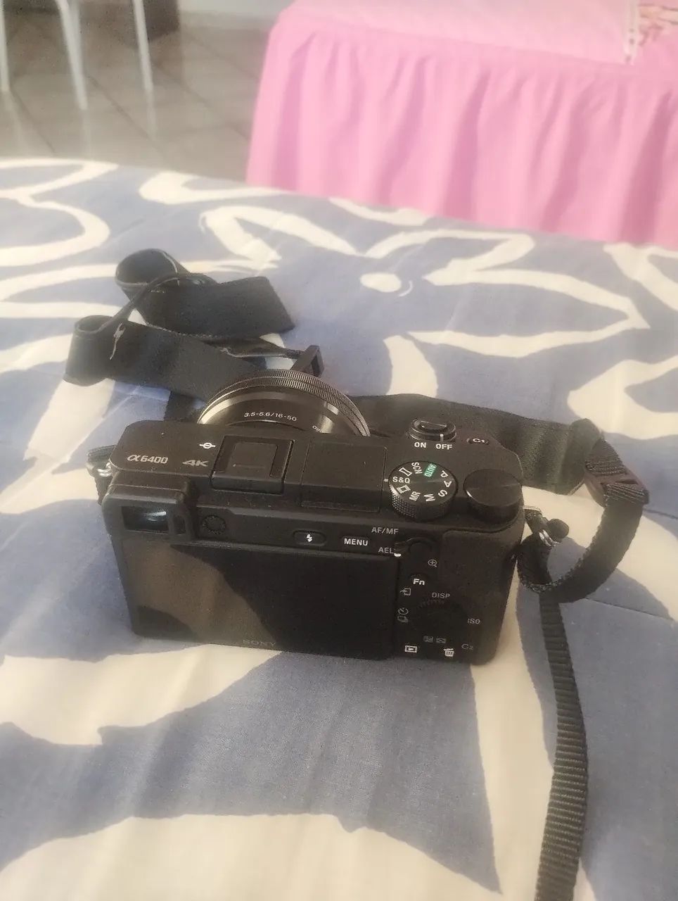 Câmera Sony Alpha 6400 e microfone Mark Hollyland M2 e tripé - Câmeras ...