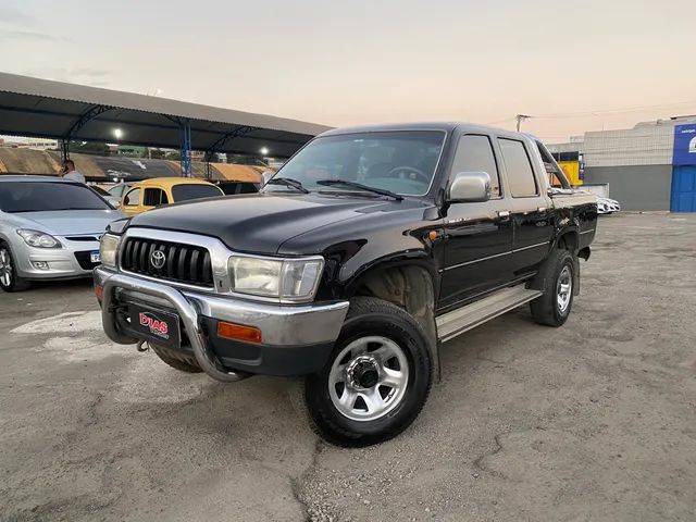 TOYOTA HILUX 2002 Usados e Novos
