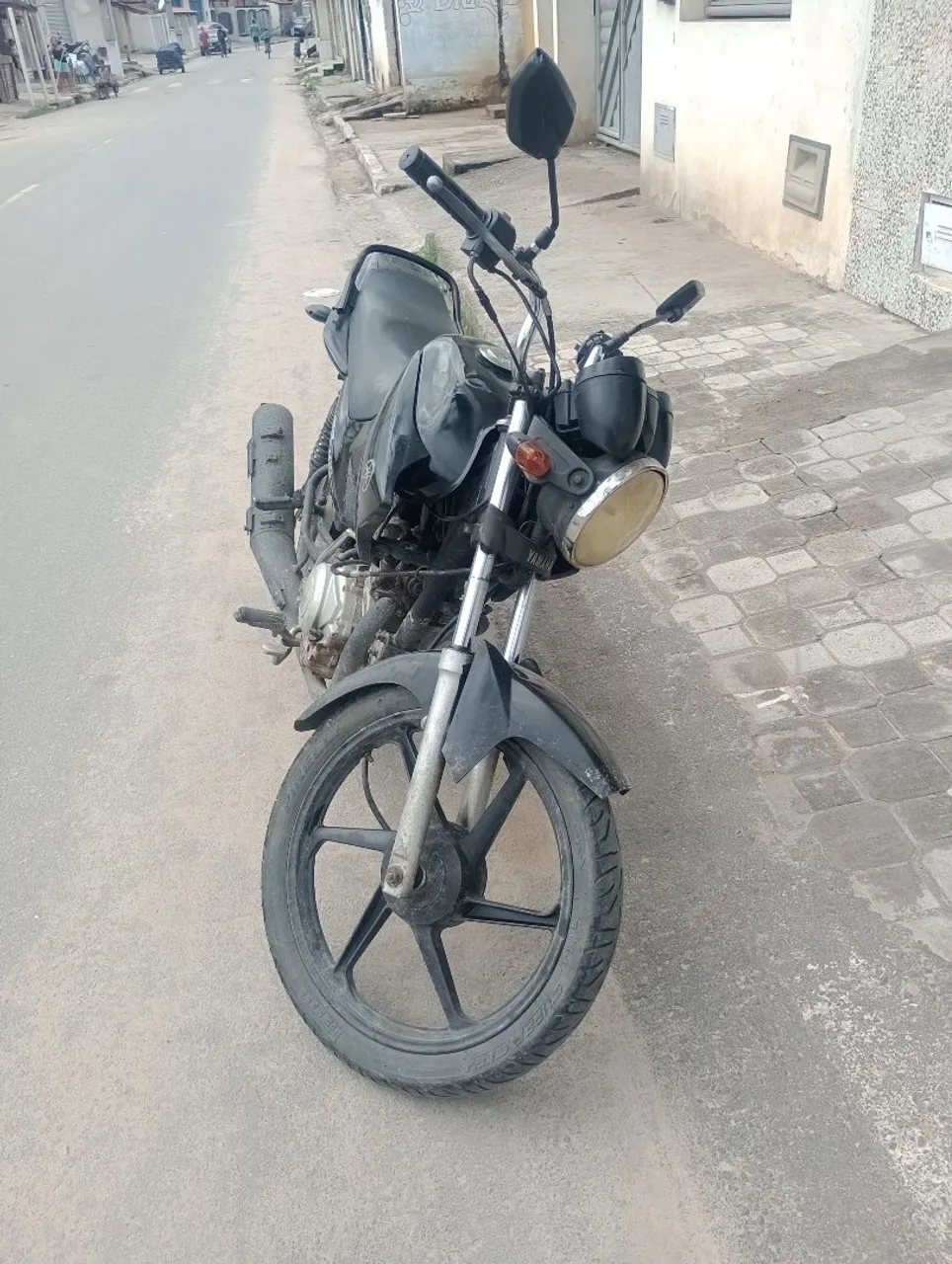 Motos YAMAHA FACTOR 2011 no Brasil