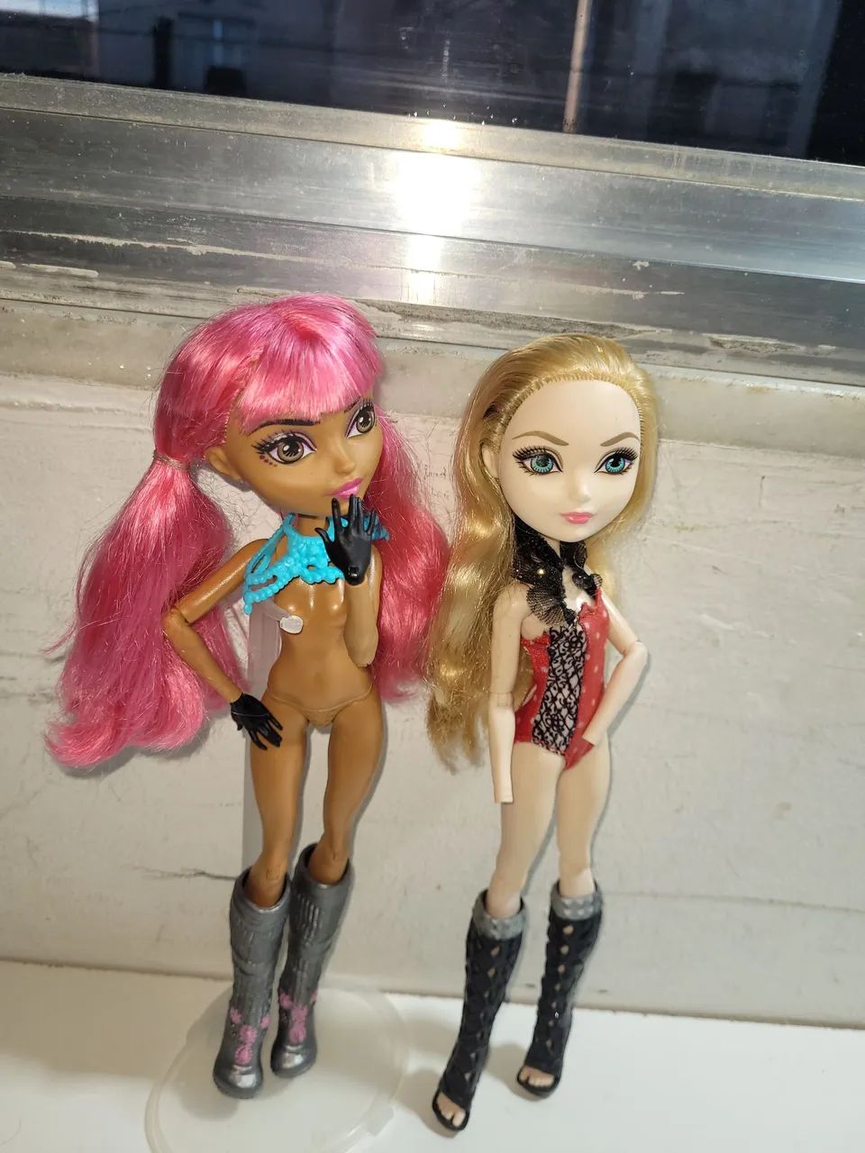 Bonecas Ever After High - Apple White e Ginger - Com mãos trocadas ...