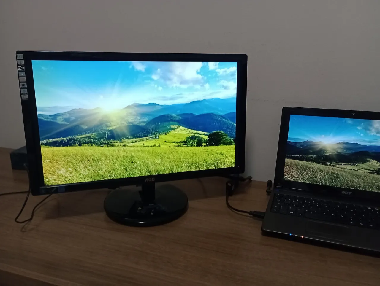 "monitores de 22 polegadas" - Monitores no Brasil