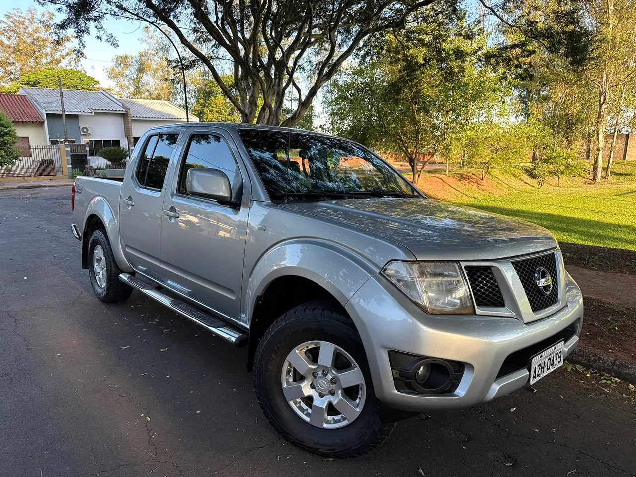 NISSAN FRONTIER 2015 Usados e Novos