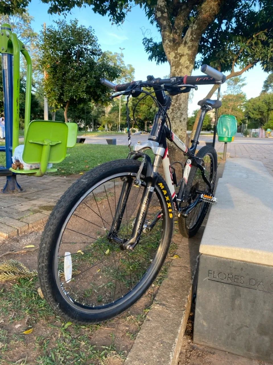 Bicicleta Fuji Outland aro 26 excelente condição - Ciclismo - Flores da ...