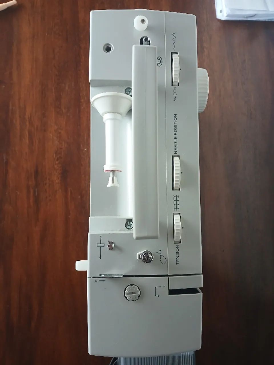 Máquina de Costura Singer Facilita Pro 4423 Mecânica 127 Volt ...