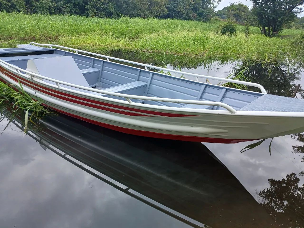 Bote de alumínio para motor de popa 60,90 ,115 - Esportes Aquáticos ...