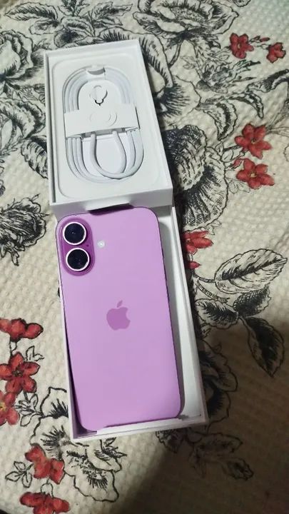 iPhone 16 Roxo - Novo na caixa, lacrado - Celulares e Smartphones ...