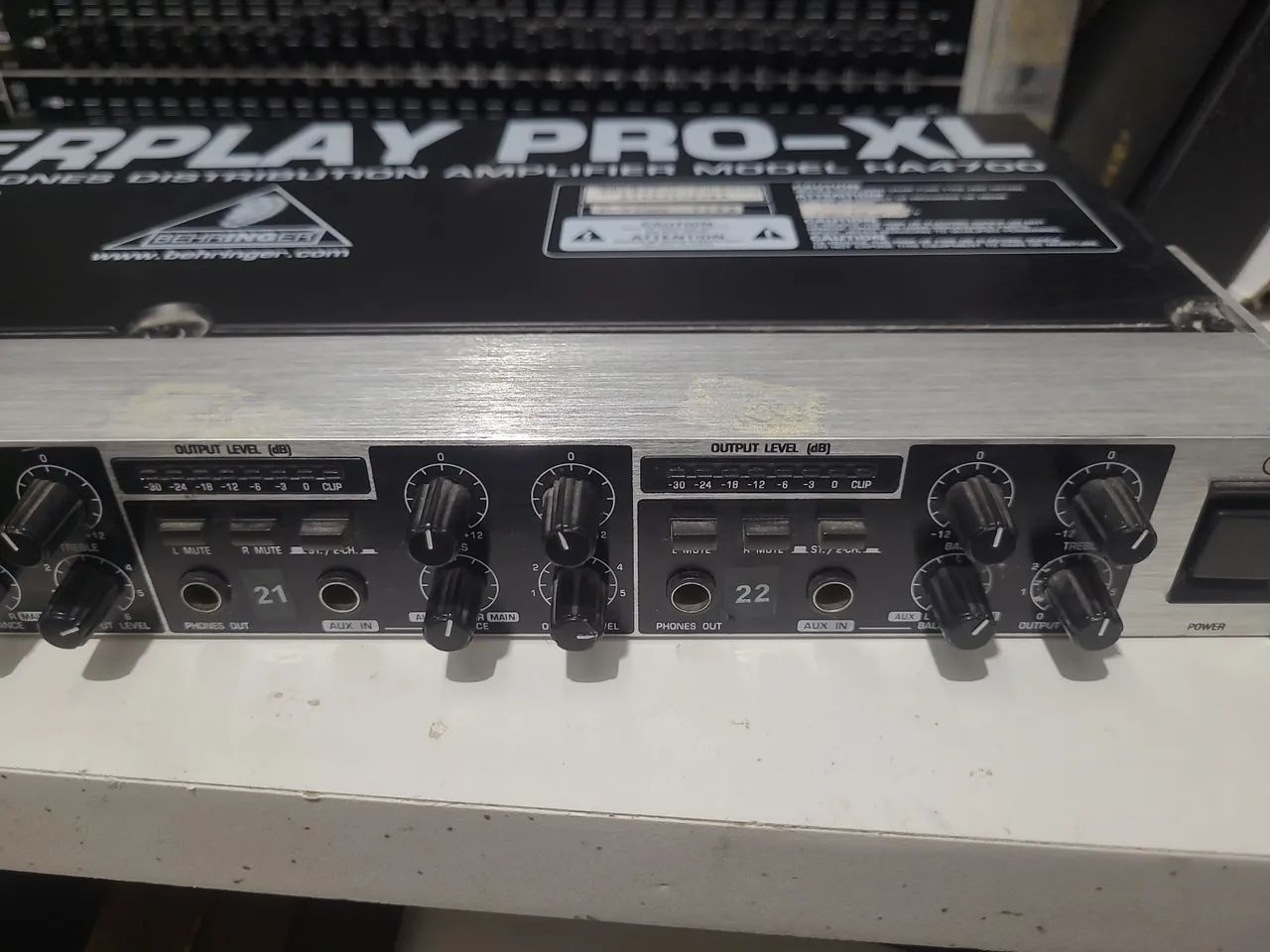 Behringer Powerplay Pro-XL HA4700 - Amplificador de Fones 4 Canais ...