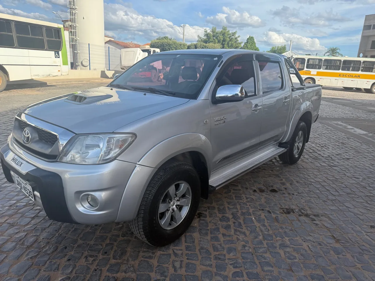 TOYOTA HILUX 2010 Usados e Novos
