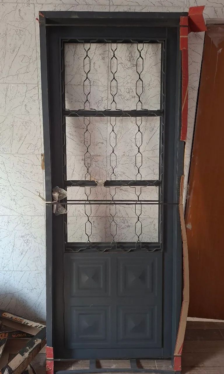 Porta de ferro nova - Portas e Janelas - Glória, Várzea Grande ...