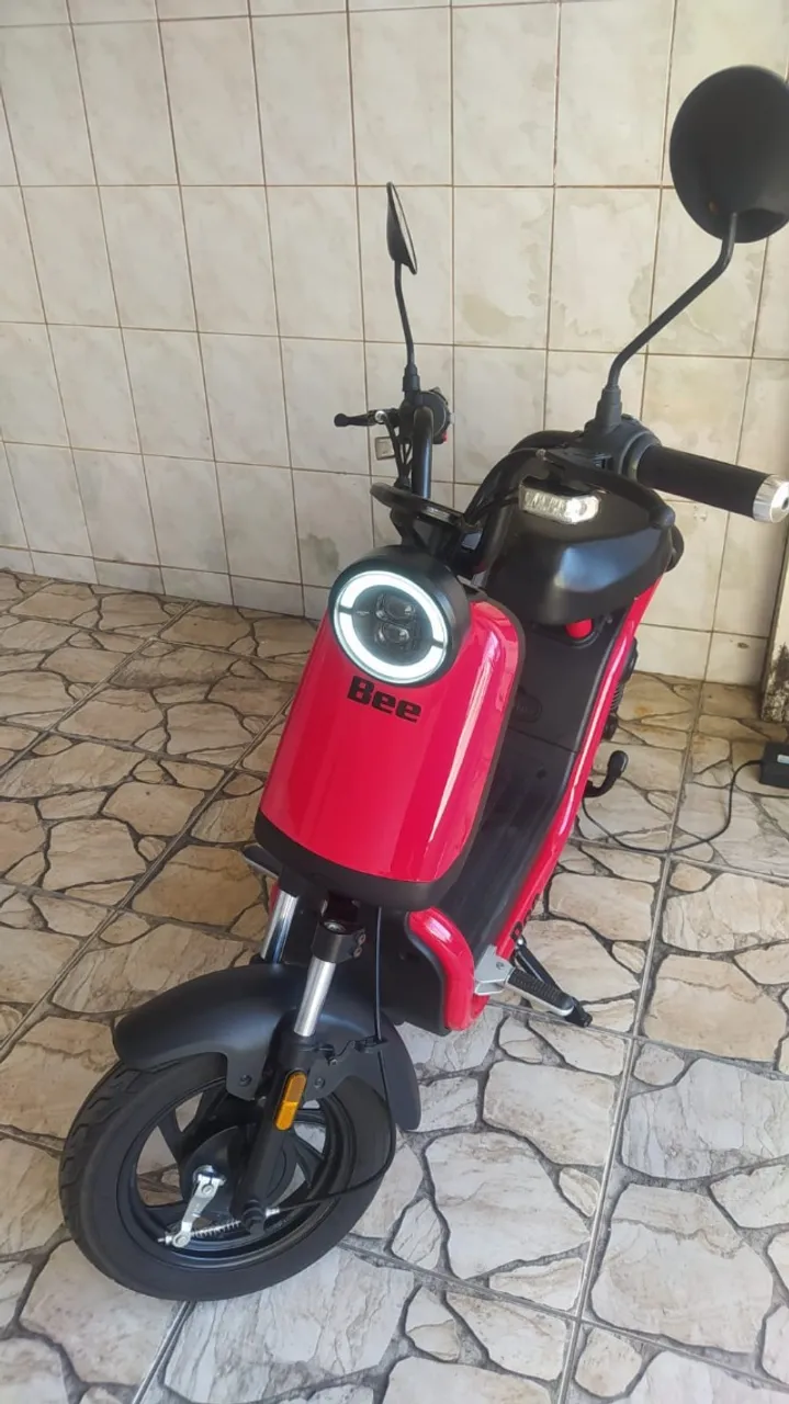Motos BEE no Brasil
