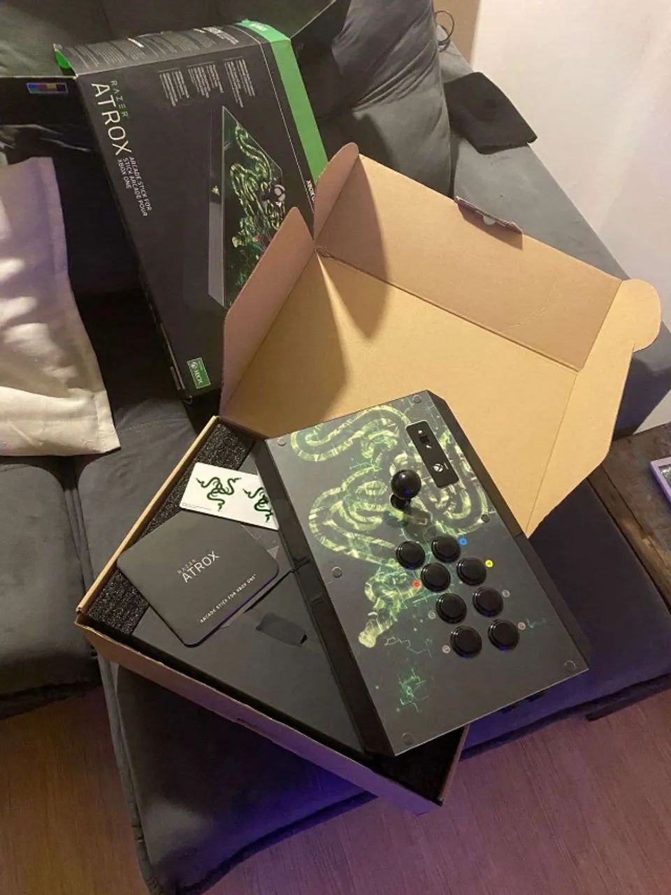 Razer Atrox Xbox One - Como Novo, Completo na Caixa! - Peças e ...