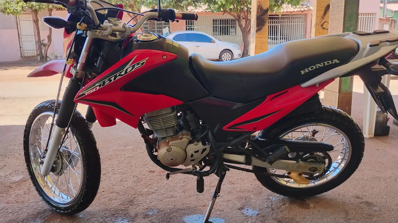 Motos HONDA NXR 150 BROS ES em Mato Grosso