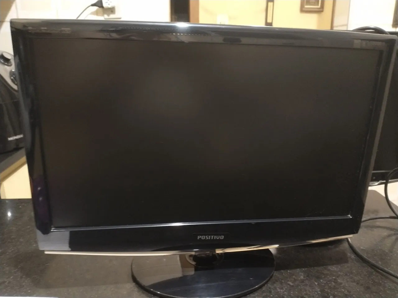 "monitor positivo 19 polegadas" - Monitores no Brasil