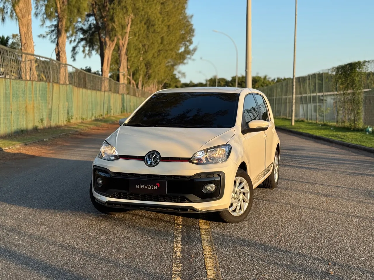 VOLKSWAGEN UP! 2020 Usados e Novos