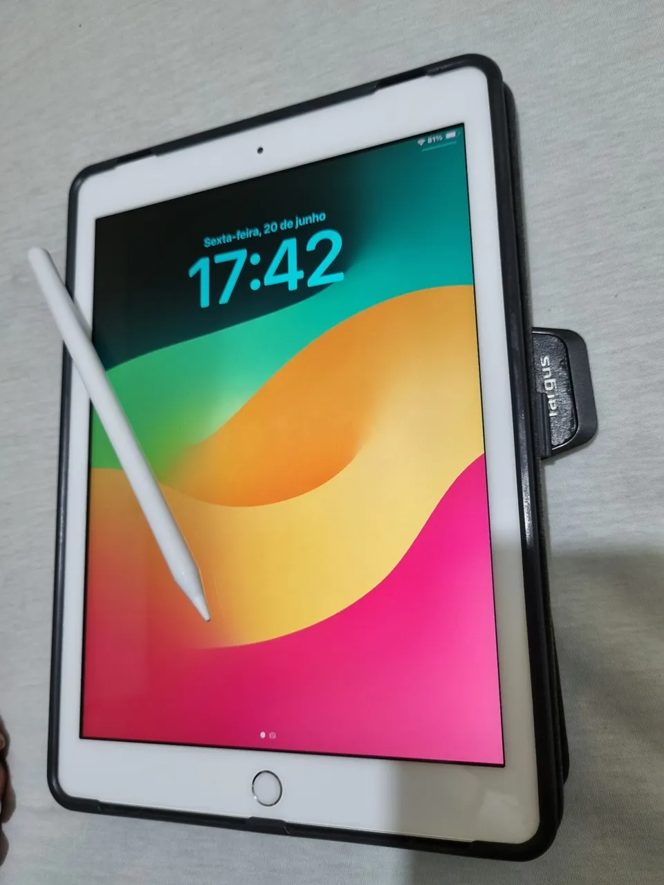 "ipad com a caneta" - Tablets e E-Readers no Brasil