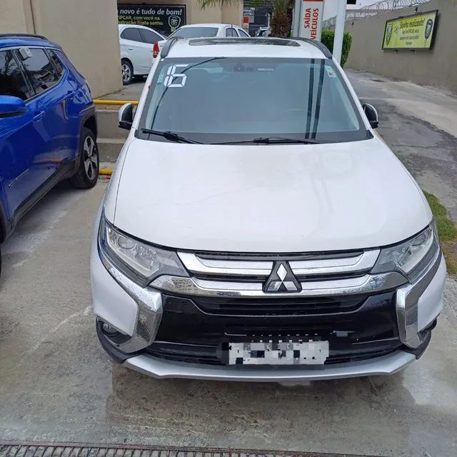 pick-ups MITSUBISHI OUTLANDER 2016 Usados e Novos