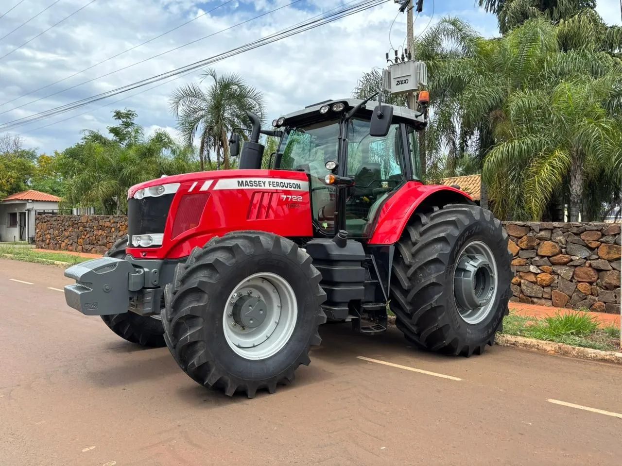 Trator Massey Ferguson MF7722 - Tratores e máquinas agrícolas - Matriz ...