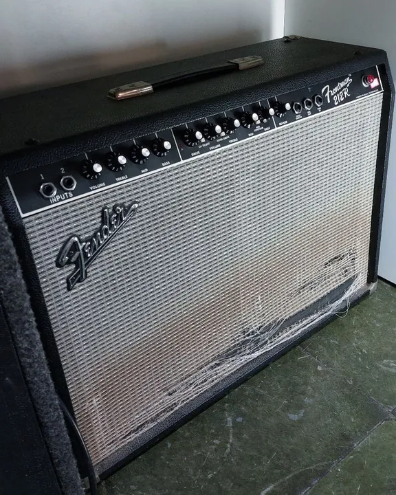 "frontman 212r fender" - Instrumentos musicais no Brasil