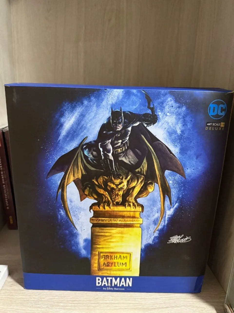 Batman por Eddy Barrows - DC Comics - Escala 1/10 - Iron Studios ...