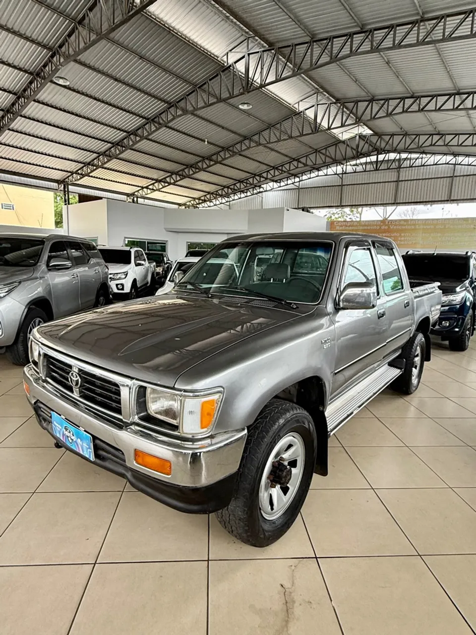 TOYOTA HILUX 1999 Usados e Novos