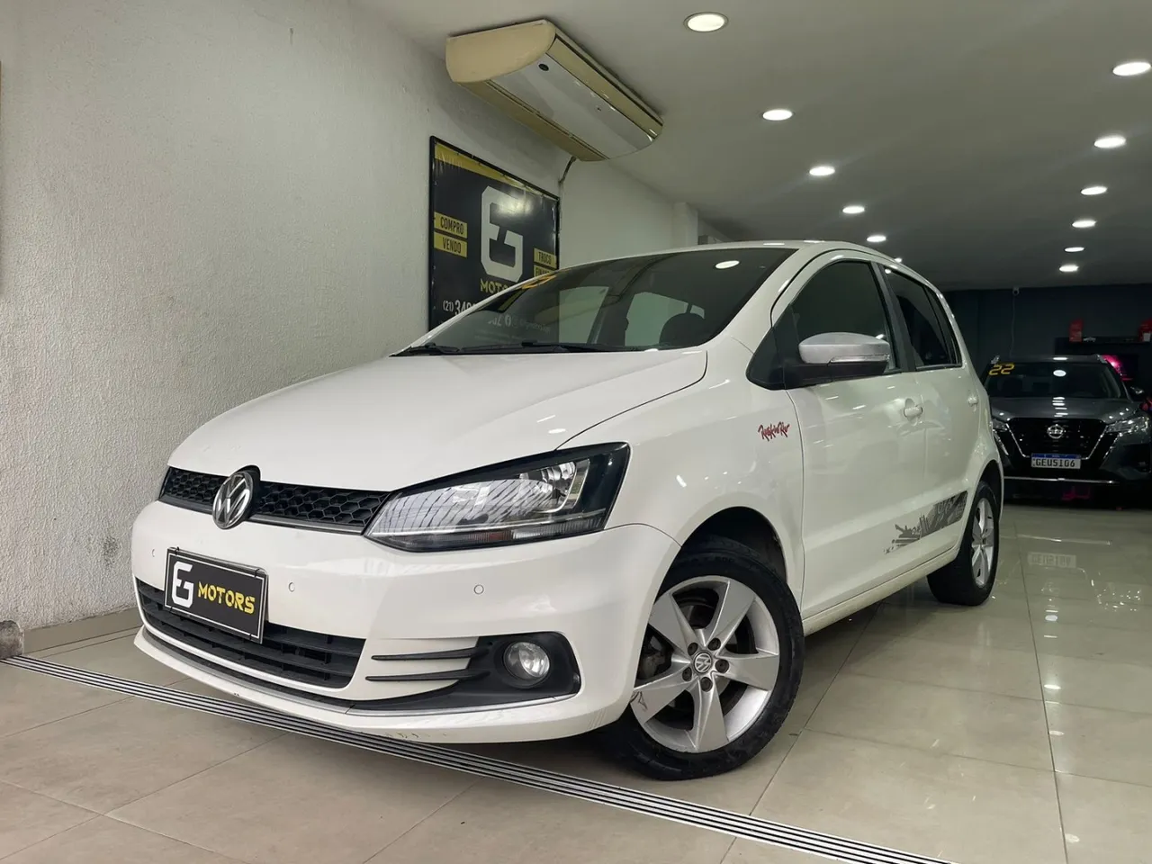 VOLKSWAGEN FOX ROCK IN RIO 1.6 MI TOTAL FLEX 8V 5P Usados e Novos
