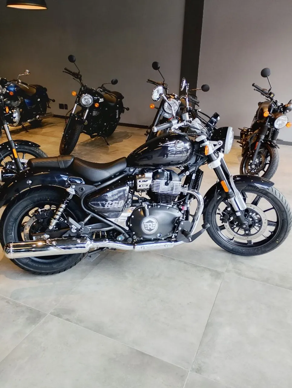 Motos ROYAL ENFIELD SUPER METEOR no Brasil