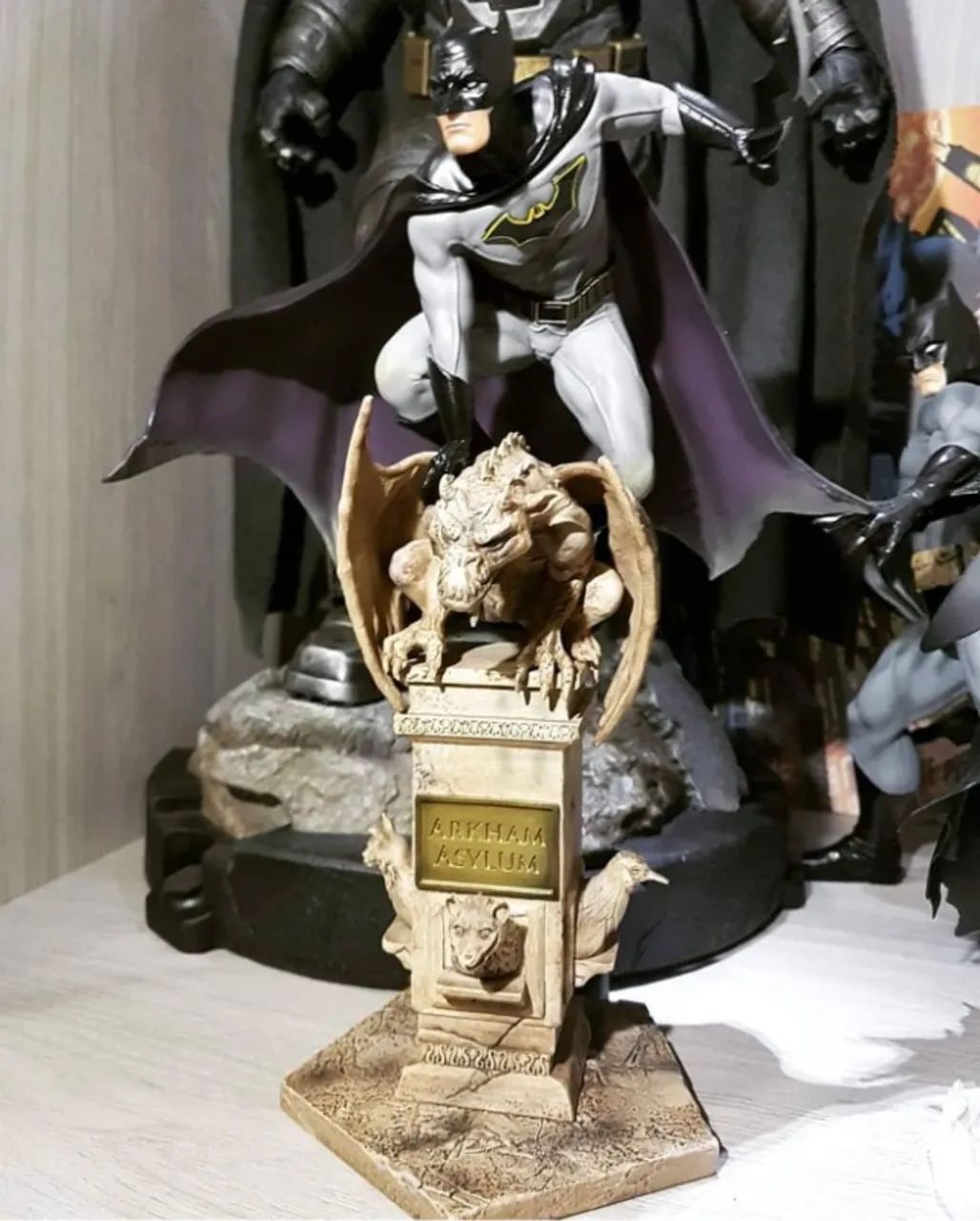 Batman por Eddy Barrows - DC Comics - Escala 1/10 - Iron Studios ...