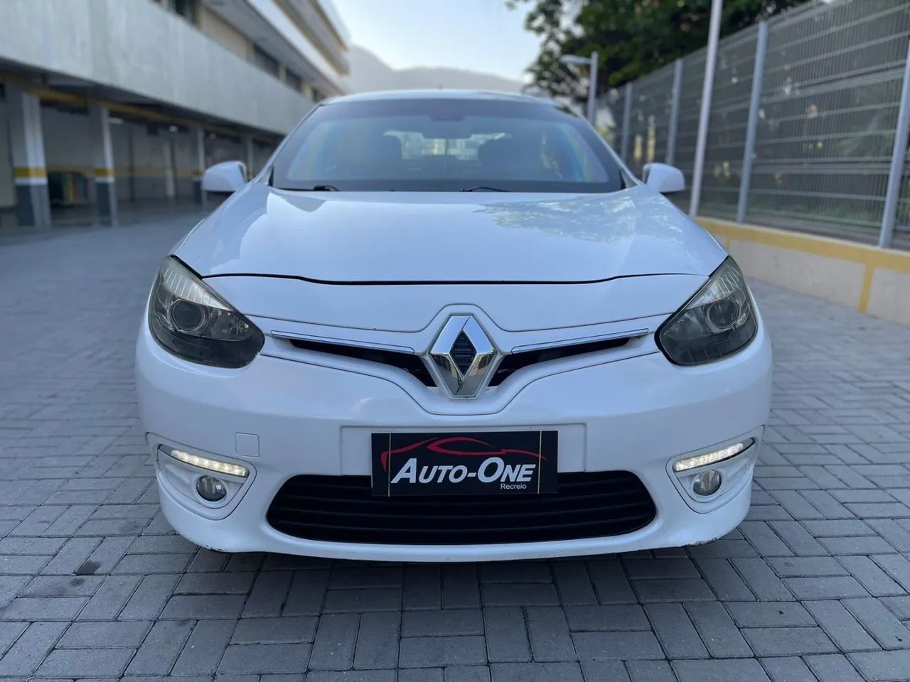 "renault fluence 2016" no Brasil